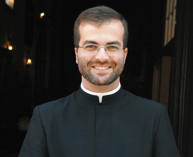 Novo padre de Alcobaça celebra eucaristia no Mosteiro - Região de Cister