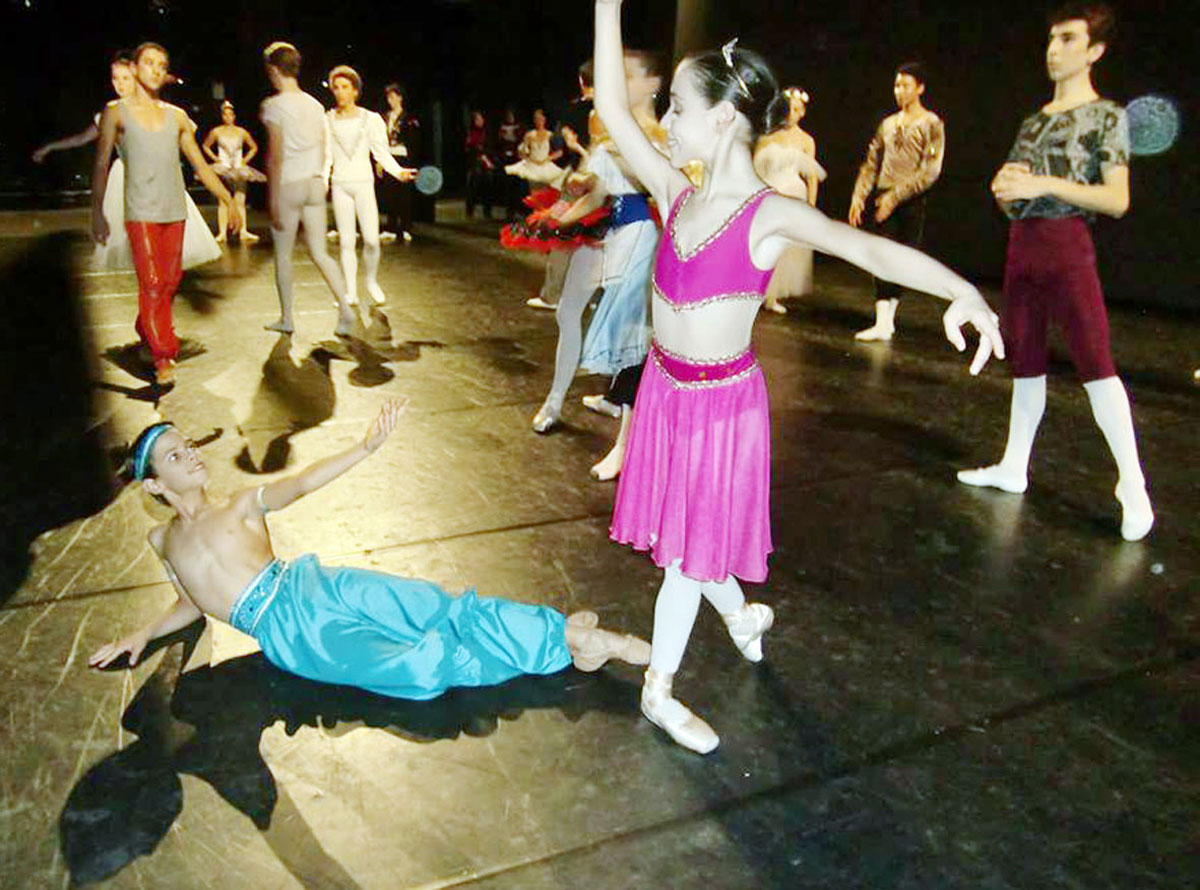 Bailarina Laura Viola brilha nos palcos do mundo - Região de Cister