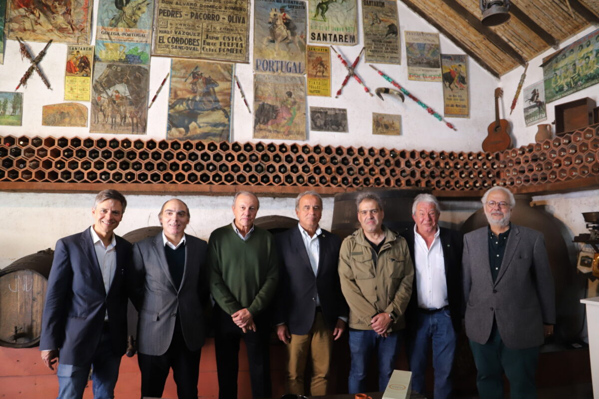 Museu do Vinho “apadrinhou” 30 anos do núcleo do Sporting