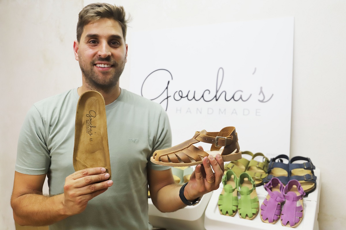Goucha’s handmade reinventa sandálias e faz sucesso online
